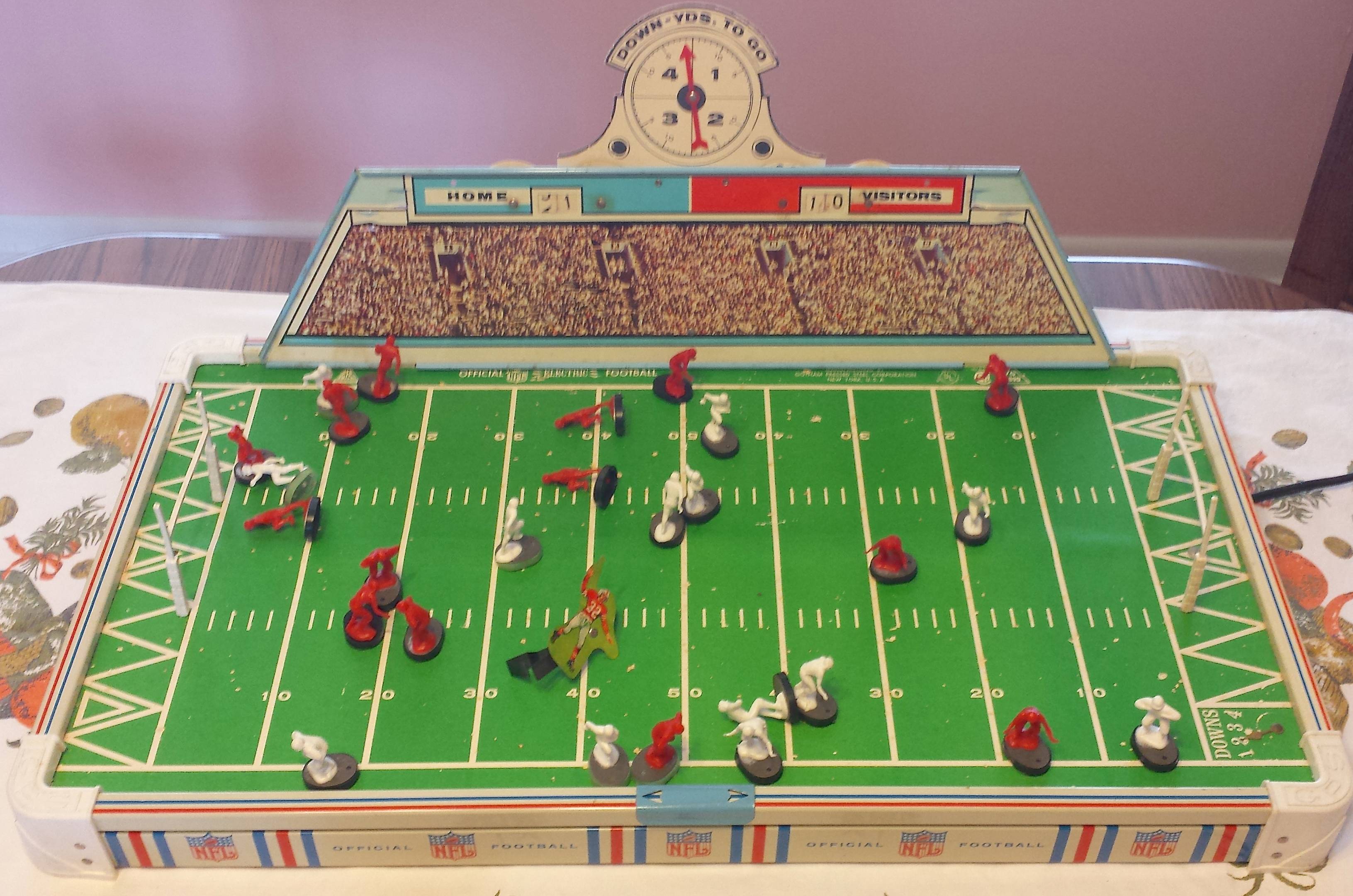1964 Gotham NFL G-890 1 - Electric Football History The Unforgettable Buzz